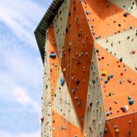 China ODM Outdoor Rock Climbing Wall For Kids Sports Play Center Corrosion Resistant for sale