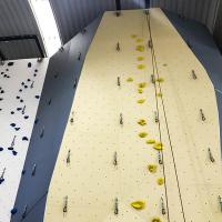China Resin Indoor Climbing Wall Panels Anticorrosion 	Hot Galvanized Steel Frame for sale