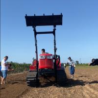 China OEM ODM 80Hp Crawler Tractor Rubber Track Tractor With Loader for sale