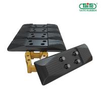 China Chain On Excavator Rubber Pads 600mm Width Wear Resistance High Durability for sale