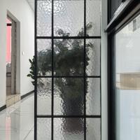 China Single Layer Tempered Glass Aluminium Frame Room Dividers For Offices And Homes for sale