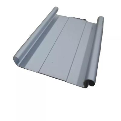 China Waterproof Aluminium Door Profiles Gravity Air Grille Louver Blade Profile With Hole Air Shutter for sale