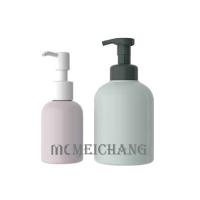China Customized Color PE Plastic Bottle with Screen Printed Surface and Collar Material for sale