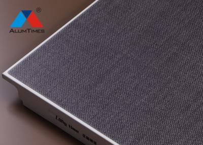 China Clip in Aluminum Ceiling Tiles 300x300mm Square Edge Metal Ceiling Panel 0.4-1.2mm for sale