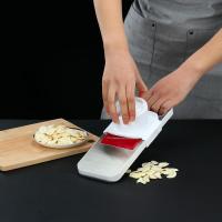 China Manual Household Hand Held Vegetable Mandoline Slicer With Stainless Steel Blades for sale