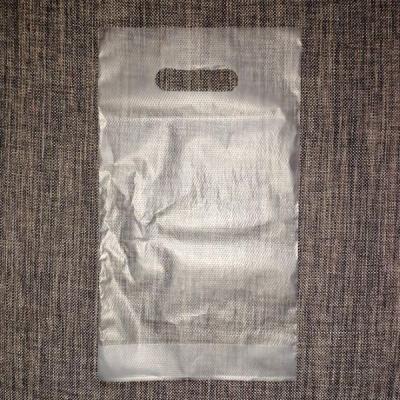 China Custom Packaging Bags OPP/CPP Art Paper Recyclable Die Cut Handle 100% Payment for sale