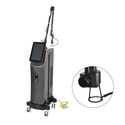 China Stretch Removal Functions Co2 Fractional Laser With 10600nm Laser Wavelength for sale