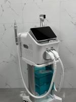 China 1600w Commercial Diode Laser Hair Removal Machine With Triple Wavelength And FDA Clearance for sale