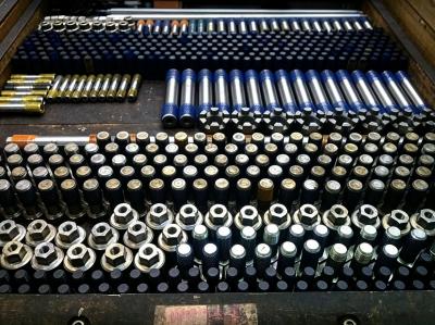 China Custom High-Temperature Bolts & Nuts for Steam Turbines with Heat-Resistant Alloy Steel and Precision CNC Machining for sale