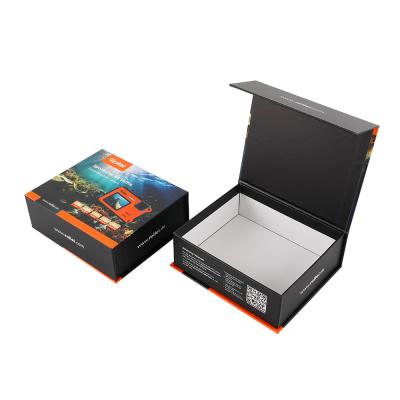 China Custom Foldable Magnetic Closure Box 800-1800g Recycled Paper Packaging for Shoes & Clothing for sale