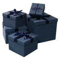 China Custom Cosmetics Gift Box Set with 1200g Cardboard & 157g Artpaper - Lid and Base Design for Christmas & Valentine's Day for sale