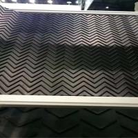 China China Factory OEM Black Chevron Pattern Rubber Conveyor Belt 30-40 Degree Incline for sale