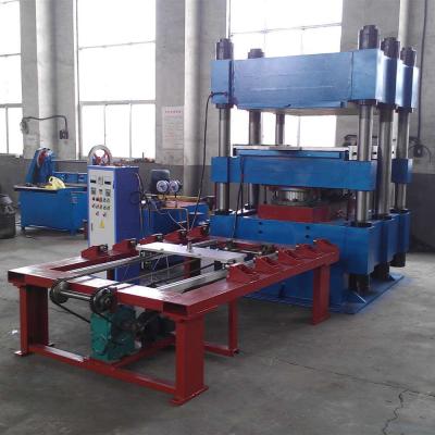 China Hydraulic Rubber Vulcanizing Press 50-500 Ton Silicone Molding Machine with PLC Control for sale