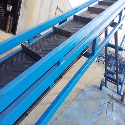 China Chinese Manufacturer EP Polyester Nylon Rubber Conveyor Belt For Material Transport for sale