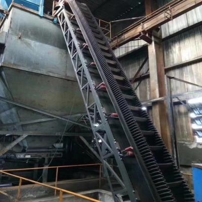 China Corrugated Sidewall Belt Conveyor Carbon Steel Adjustable Speed 30-90 Degree Incline for sale