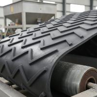 China Chevron Pattern Conveyor Belt 8-25MPa Heat Resistant for Incline Conveying for sale