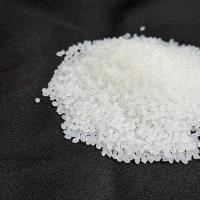 China Transparent Copolyamide Hot Melt Adhesive Granules for Web and Film Production with 10-15 Second Open Time and 120-150°C Processing Temperature for sale