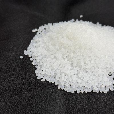 China Transparent Copolyamide Hot Melt Adhesive Granules for Web and Film Production with 10-15 Second Open Time and 120-150°C Processing Temperature for sale