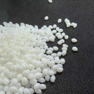 China Powder Coating Grade Copolyester Hot Melt Adhesive Granules for Can Manufacturing 1.22 g/cm³ for sale