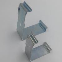 China Galvanized crate spring clip fasteners for import use Recyclable Crate Clips C058 for sale