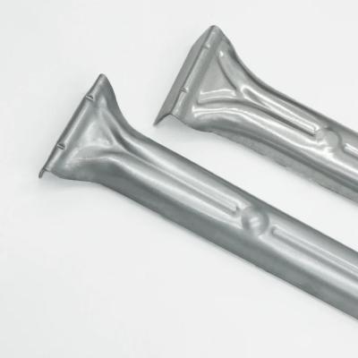 China 20 & 24 Inch Metal Hanging Bar Wardrobe Moving Brackets for Enhanced Organization for sale