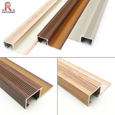 China Extruded Aluminum Metal Stair Nosing Safety Stair Straight Angles for sale