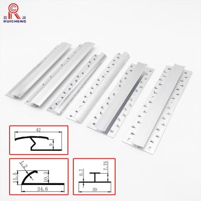 China Curved Cover Silver Edging Floor Aluminum Transition Carpet Threshold Strips for sale