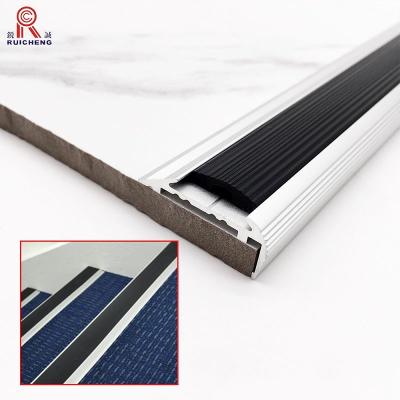 China anti slip Aluminium Stair Nosing Edge Trim 3m Length BA Surface for sale