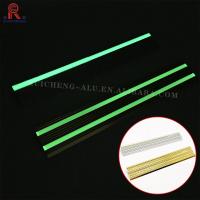 China Luminous 6063 Aluminium Staircase Nosing Anti Slip Ceramic Protector Gold Edging for sale