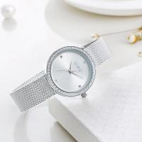 China Popular Round Alloy Quartz Watch Water Resistant With Analog Dial Display for sale