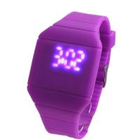 China Silicone Band Fashion LED Digital Watch LED Time Showing Promotional Christmas Gift for sale