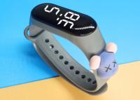 China Sports Silicone 3 BAR Waterproof Kids Smart Watch 30*35mm for sale