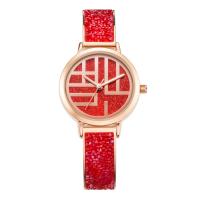 China IP Rose Gold Womens Fashion Watch Alloy Ladies Classic Quartz Watch for sale
