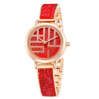 China IP Rose Gold Womens Fashion Watch Alloy Ladies Classic Quartz Watch for sale