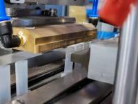 China PE 10ml Filling Ultrasonic Tube Sealer Auto Sealing Trimming 2.6KW for sale