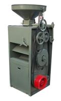 China Household Rice Mill With Diesel Engine Power And Rubber Roller Huller Function for sale