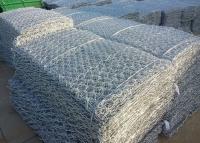 China 5m Galvanized Gabion Cage Bunnings 215g/M² Zinc Coated Rock Wall Cages for sale