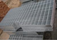 China Powder Spraying Galvanized Serrated Carbon Steel Bar Grating Decorative 40x5 for sale