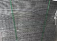 China 16 Gauge Weld Mesh Fence Panels Galvanized Pvc Coated 3cm Square Hole for sale