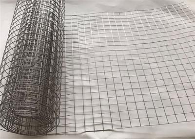 China 1/4 X 1/4 Welded Wire Mesh Panels Galvanized Dog / Chicken / Rabbit Enclosure for sale