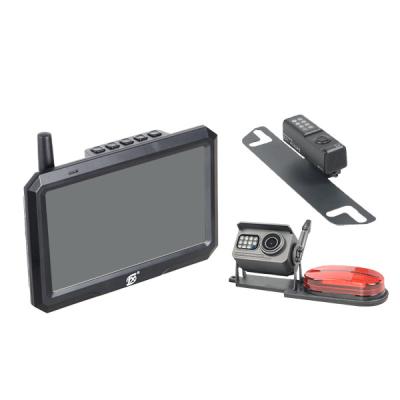 China High Brightness Wireless Vehicle Rearview Camera 5 Inch Color Screen IP69K for sale