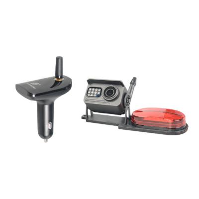 China Wireless DVR 2.4GHz 1080P HD Reverse Camera AHD Car Charger Receiver for sale