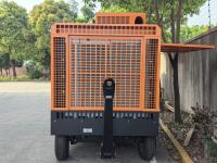 China 375CFM-780CFM at 300psi-500psi  Diesel engine Powered portable Air Compressor,screw compressor for sale