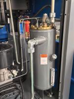 China 11KW,15HP VSD Direct driven oil inject screw compressor for sale