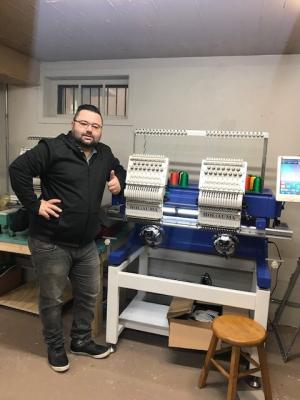 China Famous HOLiAUMA two head computerized embroidery machine 15 needles 2 head computerized embroidery machine for cap flat for sale