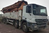 China Zoomlion Used Concrete Pump Truck 52m Euro3 with Mercedes Benz Chassis for sale