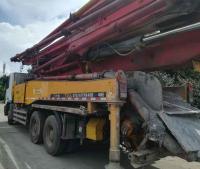 China 12Mpa Used Concrete Pump Trucks Euro4 46m 4 Section Vertical Reach for sale