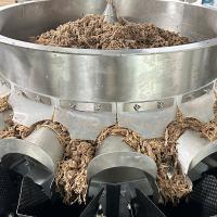 China Customized Efficient Dehydrated Beef Nuggets Quantitative Bagging Packaging Machine Ready to Eat Food Beef Multihead Weigher for sale