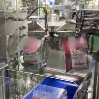 China Customized Efficient Dehydrated Beef Nuggets Quantitative Bagging Packaging Machine Ready to Eat Food Beef Multihead Weigher for sale