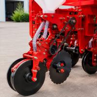 China Corn Seeder Planter for Tractor 30-100HP for sale